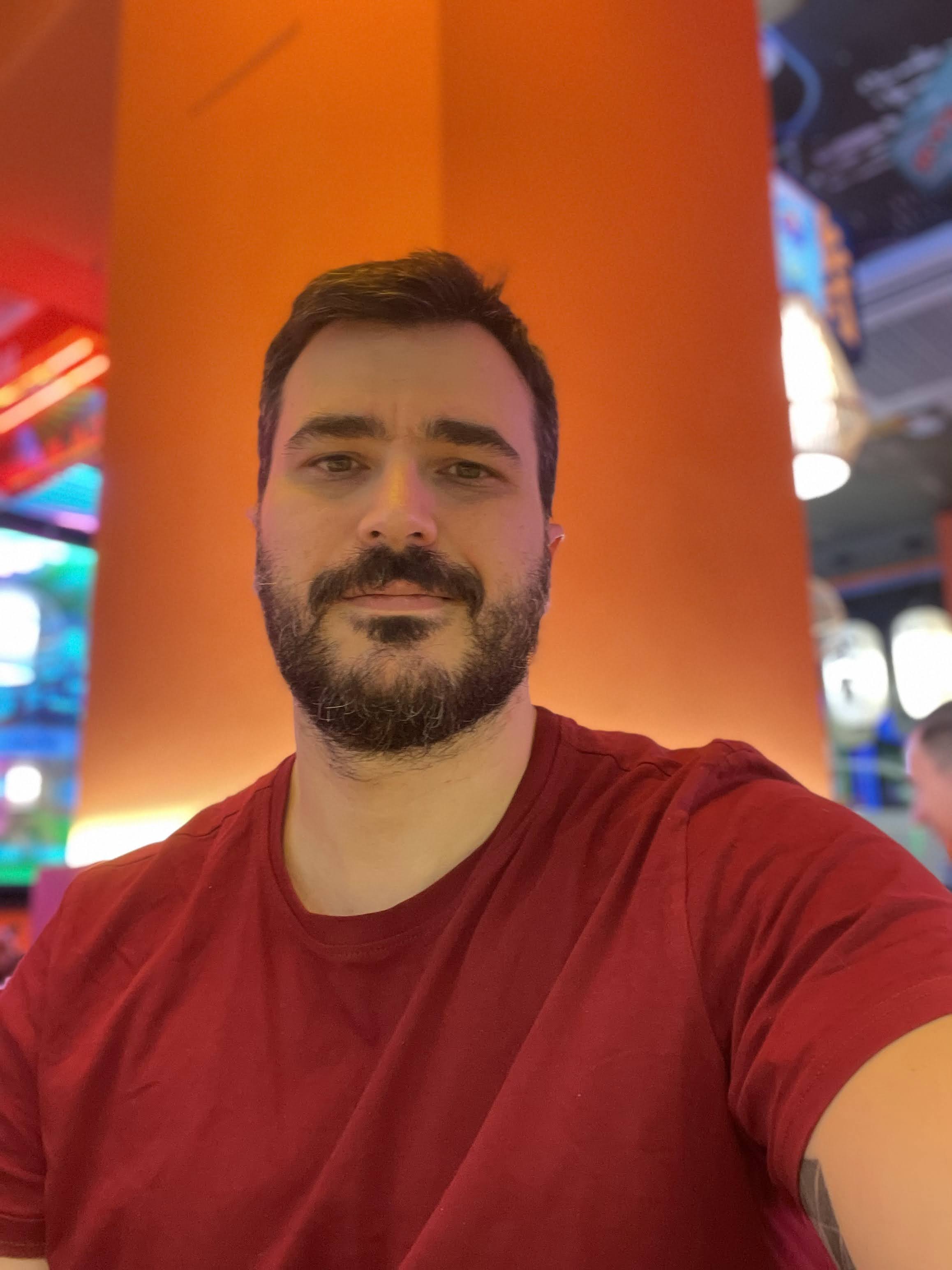 About Me - Guillermo Cano | Guillermo Cano